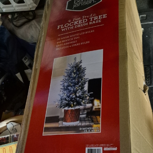 Holiday | 4foot Prelit Flocked Tree With Drum Base | Poshmark